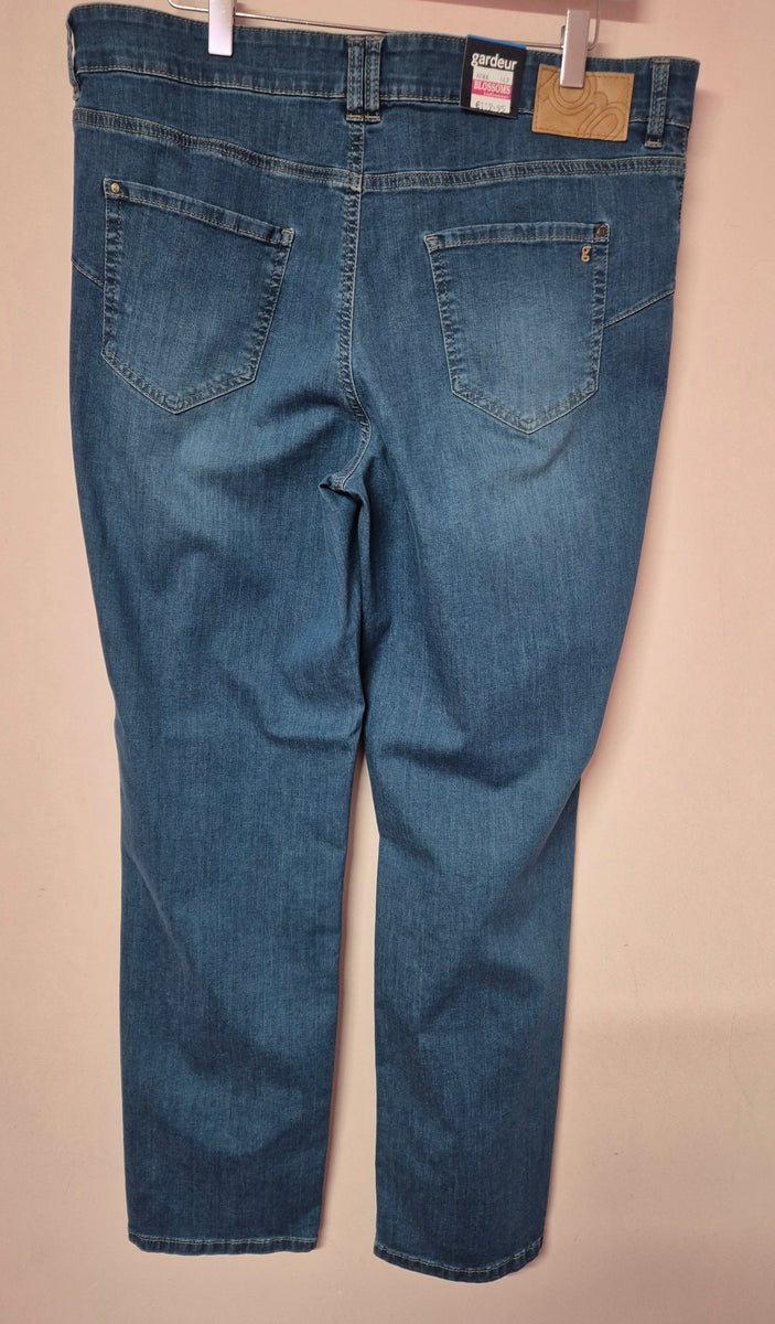 Gardeur Darja 2 - 670471 SS25 – Blossoms Ladieswear